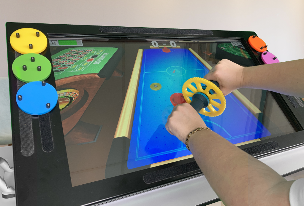 REAtouch® Lite 2 | Decentralised upper limb rehabilitation - Axinesis